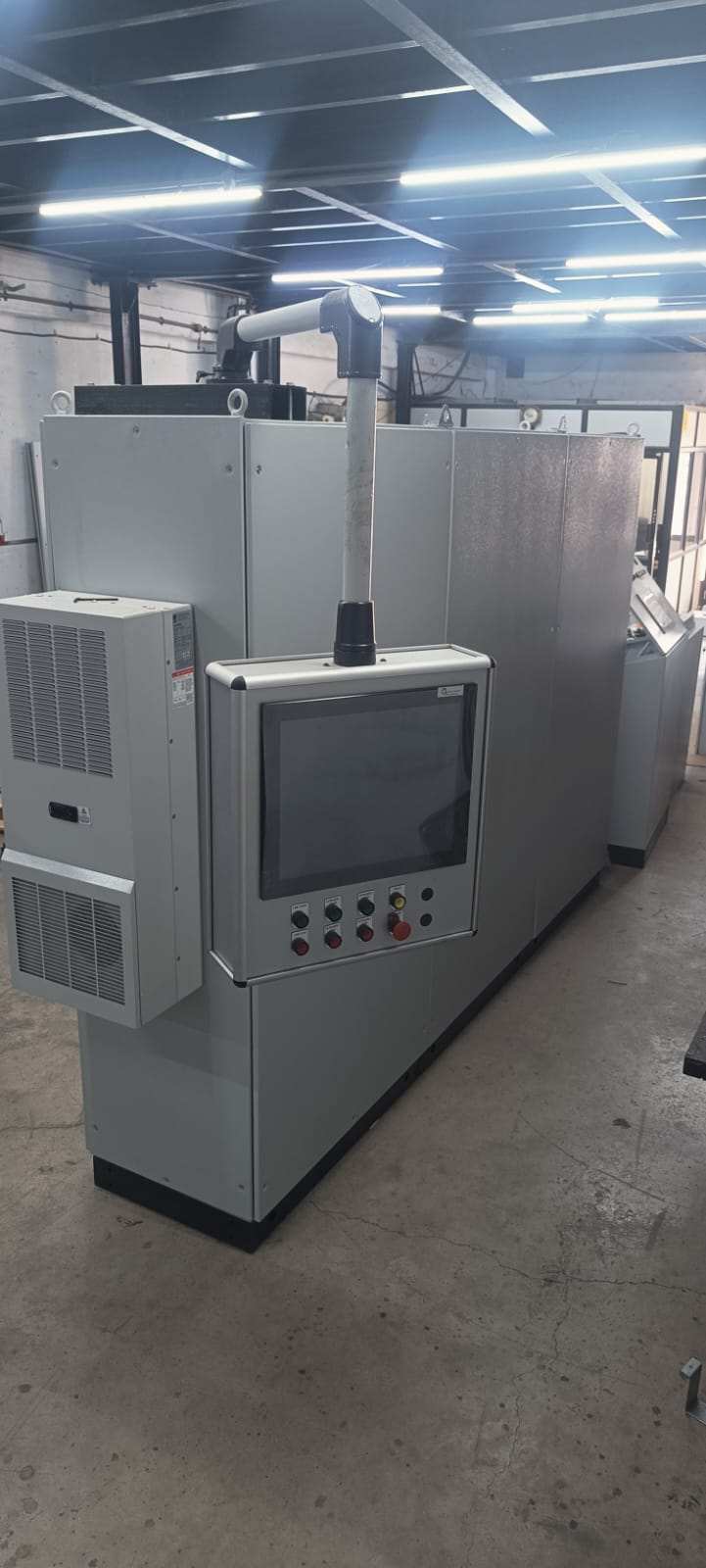 HMI Support System for Machines | Modular Swing Arm Mount